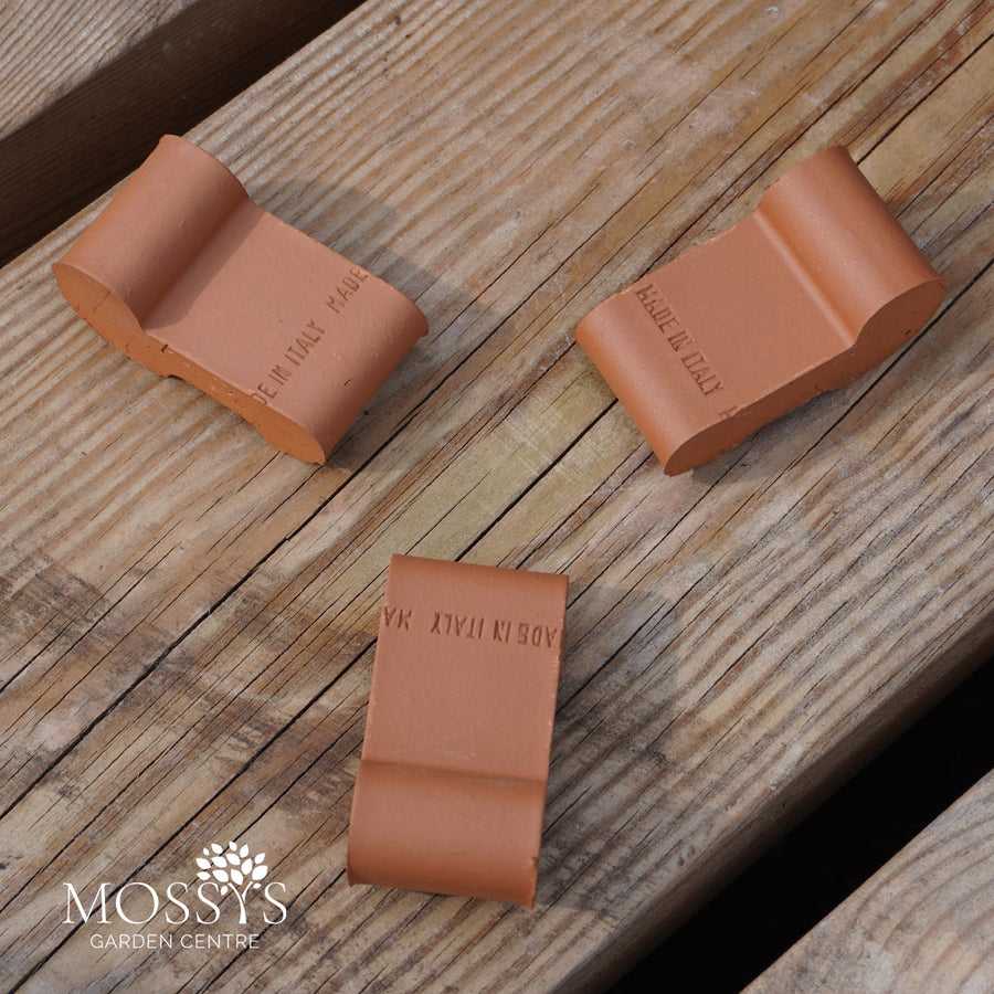 Deroma Italian terracotta Pot Feet (3 Pack) – Mossys Garden Centre